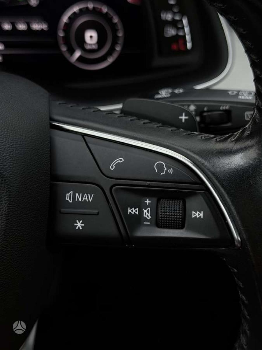 Melns Audi Q7 2016 Viļņa, ar dzinēja tilpumu 3.00 L un nobraukumu 302 tūkst. km par 18950 €, foto 32 vietnē AUTOMOTO.COM.LV