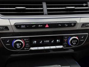 Black Audi Q7 2016 in Vilnius, with an engine capacity of 3.00 L and mileage of 302 thousand km for 18950 €, photo 27 on AUTOMOTO.COM.LV
