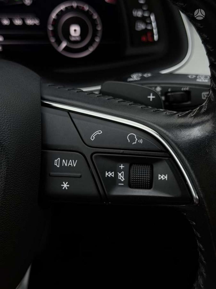 Black Audi Q7 2016 in Vilnius, with an engine capacity of 3.00 L and mileage of 302 thousand km for 18950 €, photo 32 on AUTOMOTO.COM.LV
