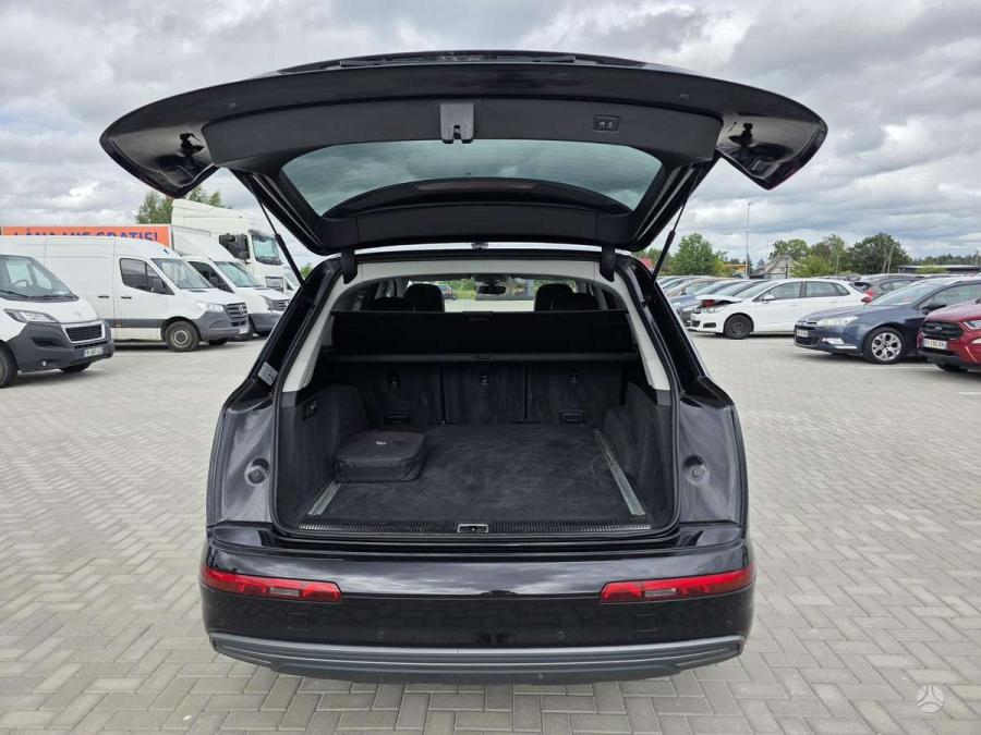 Black Audi Q7 2016 in Taurage, with an engine capacity of 3.00 L and mileage of 269 thousand km for 19500 €, photo 25 on AUTOMOTO.COM.LV