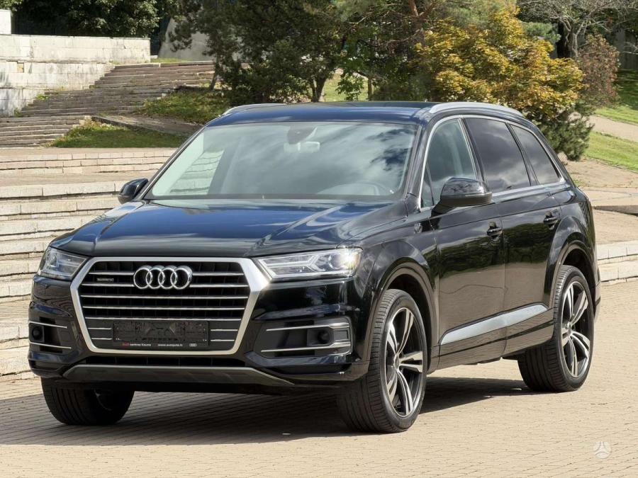 Black Audi Q7 2016 in Vilnius, with an engine capacity of 3.00 L and mileage of 326 thousand km for 17450 €, photo 10 on AUTOMOTO.COM.LV