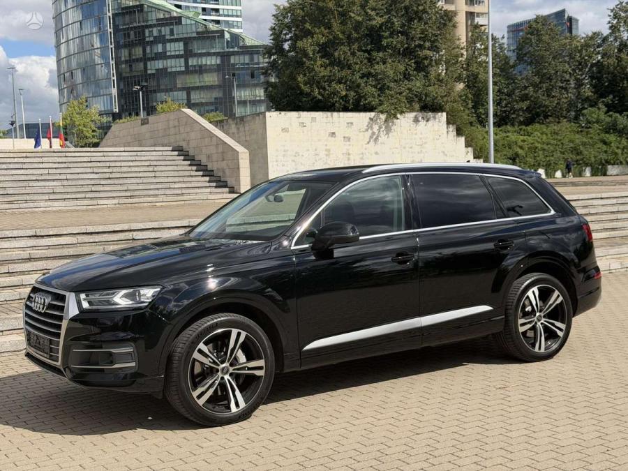 Black Audi Q7 2016 in Vilnius, with an engine capacity of 3.00 L and mileage of 326 thousand km for 17450 €, photo 14 on AUTOMOTO.COM.LV