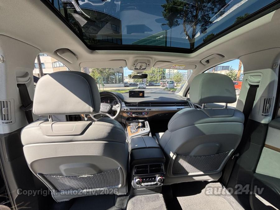 Melns Audi Q7 2016 Tallina, ar dzinēja tilpumu 3.00 L un nobraukumu 166 tūkst. km par 29900 €, foto 10 vietnē AUTOMOTO.COM.LV