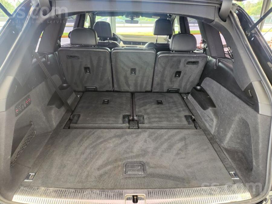 Black Audi Q7 2016 in Riga, with an engine capacity of 3.00 L and mileage of 292 thousand km for 16900 €, photo 7 on AUTOMOTO.COM.LV