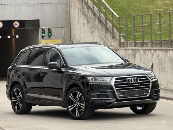 Audi Q7 2016 in Vilnius on AUTOMOTO.COM.LV Black Audi Q7 2016 in Vilnius, with an engine capacity of 3.00 L and mileage of 326 thousand km for 16999 €, photo 4 on AUTOMOTO.COM.LV