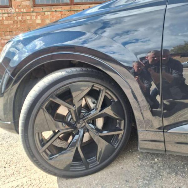 Audi Q7 2016 Molėtai vietnē Melns Audi Q7 2016 Molėtai, ar dzinēja tilpumu 2.97 L un nobraukumu 277 tūkst. km par 26000 €, foto 6 vietnē AUTOMOTO.COM.LV