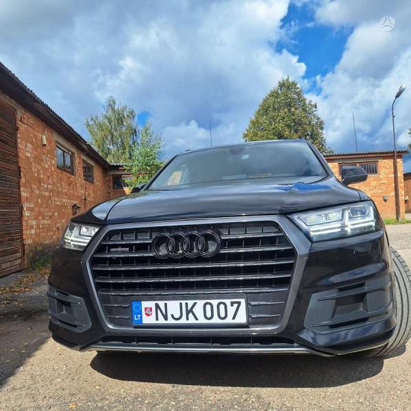 Audi Q7 2016 Molėtai vietnē Melns Audi Q7 2016 Molėtai, ar dzinēja tilpumu 2.97 L un nobraukumu 277 tūkst. km par 26000 €, foto 7 vietnē AUTOMOTO.COM.LV