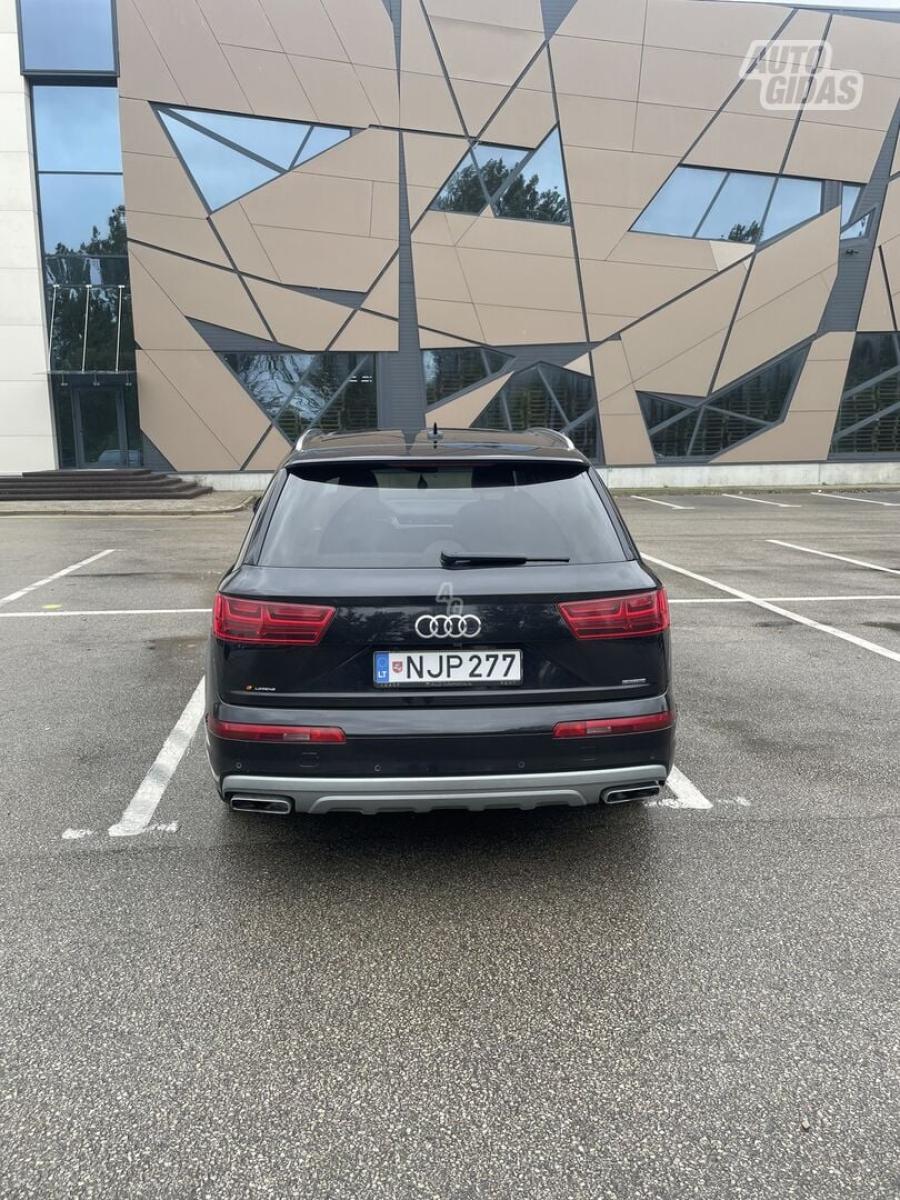 Black Audi Q7 2016 in Joniskis, with an engine capacity of 3.00 L and mileage of 416 thousand km for 16000 €, photo 5 on AUTOMOTO.COM.LV
