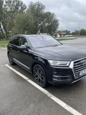 Black Audi Q7 2016 in Joniskis, with an engine capacity of 3.00 L and mileage of 416 thousand km for 16000 €, photo 9 on AUTOMOTO.COM.LV