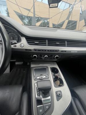 Black Audi Q7 2016 in Joniskis, with an engine capacity of 3.00 L and mileage of 416 thousand km for 16000 €, photo 12 on AUTOMOTO.COM.LV