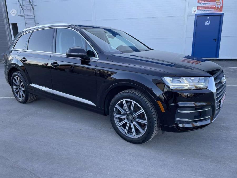 Black Audi Q7 2017 in Vilnius, with an engine capacity of 3.00 L and mileage of 140 thousand km for 22999 €, photo 1 on AUTOMOTO.COM.LV