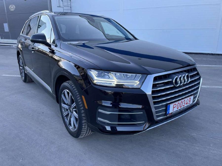 Black Audi Q7 2017 in Vilnius, with an engine capacity of 3.00 L and mileage of 140 thousand km for 22999 €, photo 4 on AUTOMOTO.COM.LV