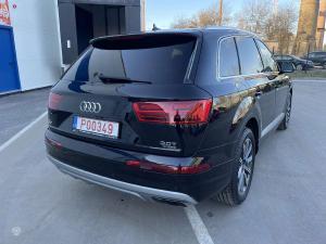 Black Audi Q7 2017 in Vilnius, with an engine capacity of 3.00 L and mileage of 140 thousand km for 22999 €, photo 7 on AUTOMOTO.COM.LV
