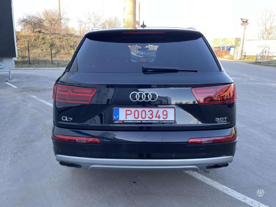 Black Audi Q7 2017 in Vilnius, with an engine capacity of 3.00 L and mileage of 140 thousand km for 22999 €, photo 8 on AUTOMOTO.COM.LV