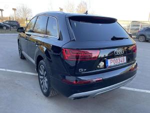 Black Audi Q7 2017 in Vilnius, with an engine capacity of 3.00 L and mileage of 140 thousand km for 22999 €, photo 9 on AUTOMOTO.COM.LV