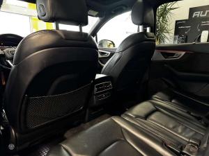 Melns Audi Q7 2017 Viļņa, ar dzinēja tilpumu 3.00 L un nobraukumu 245 tūkst. km par 26555 €, foto 22 vietnē AUTOMOTO.COM.LV