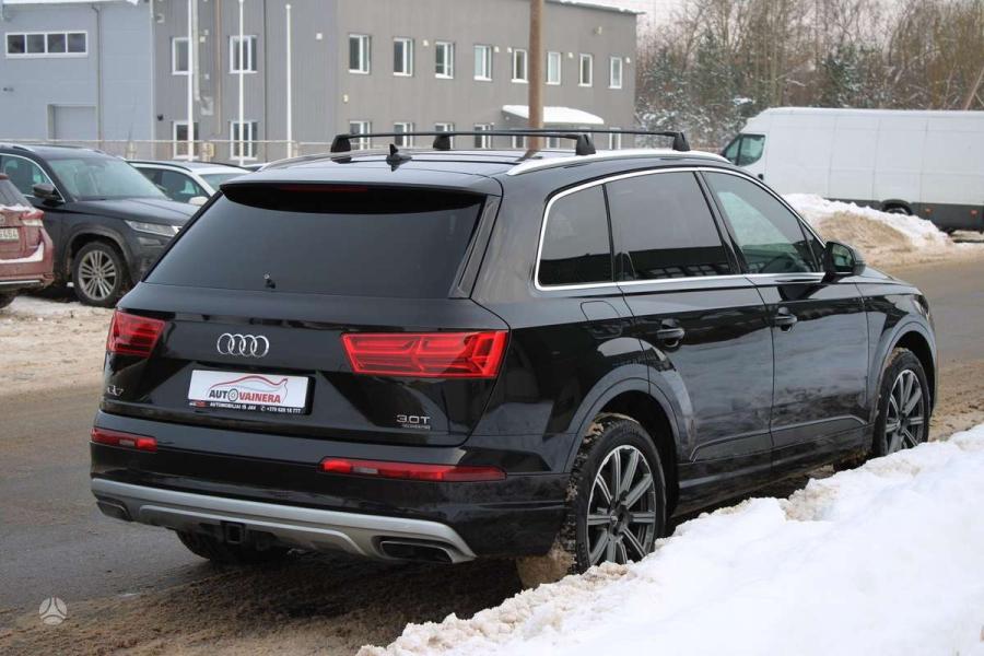 Black Audi Q7 2017 in Vilnius, with an engine capacity of 3.00 L and mileage of 183 thousand km for 19600 €, photo 7 on AUTOMOTO.COM.LV
