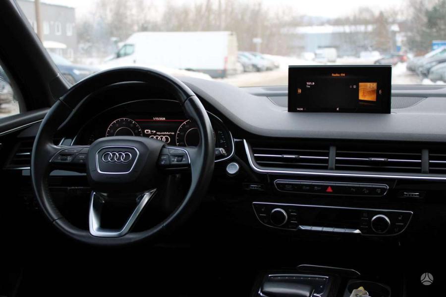 Black Audi Q7 2017 in Vilnius, with an engine capacity of 3.00 L and mileage of 183 thousand km for 19600 €, photo 19 on AUTOMOTO.COM.LV