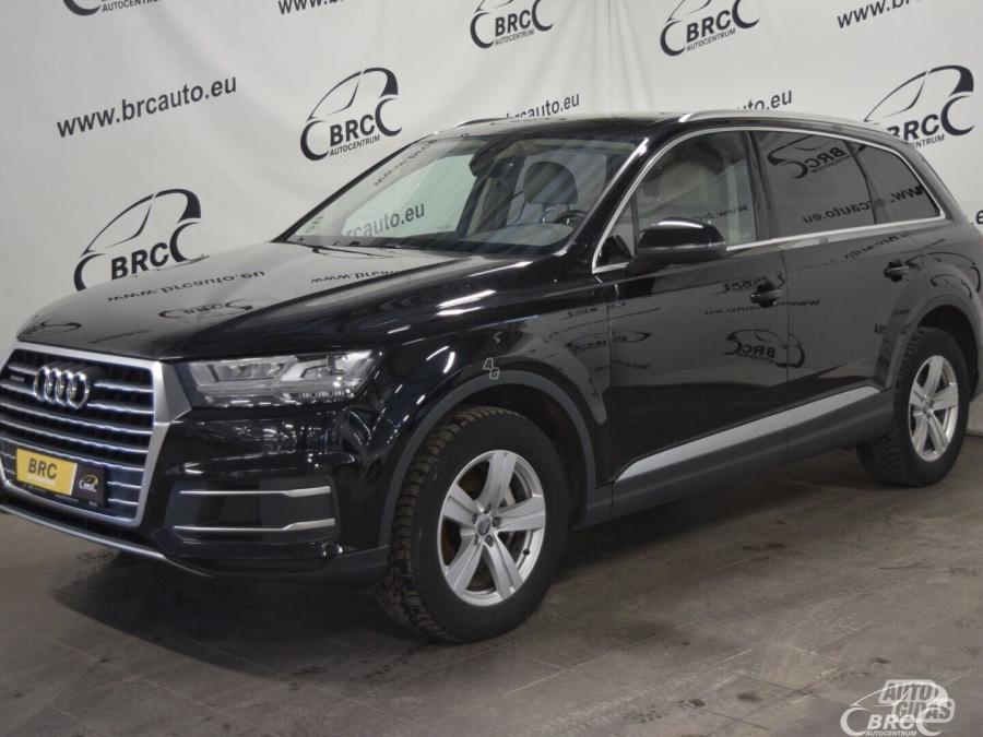 Black Audi Q7 2017 in Riga, with an engine capacity of 3.00 L and mileage of 296 thousand km for 19900 €, photo 1 on AUTOMOTO.COM.LV