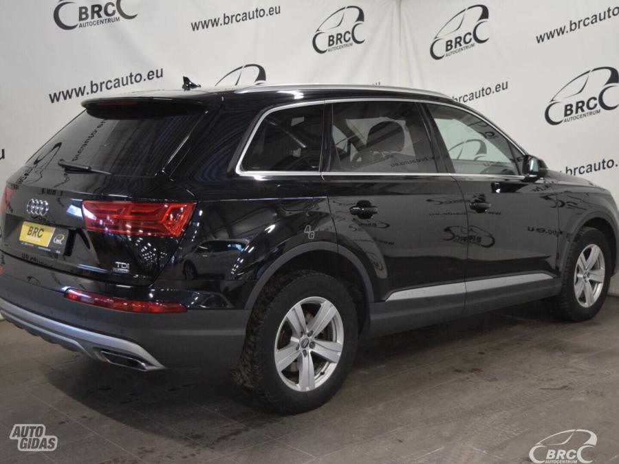 Black Audi Q7 2017 in Riga, with an engine capacity of 3.00 L and mileage of 296 thousand km for 19900 €, photo 2 on AUTOMOTO.COM.LV