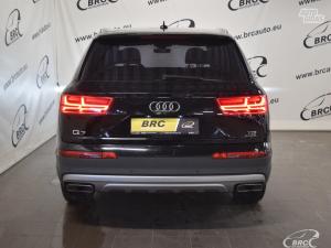 Black Audi Q7 2017 in Riga, with an engine capacity of 3.00 L and mileage of 296 thousand km for 19900 €, photo 26 on AUTOMOTO.COM.LV
