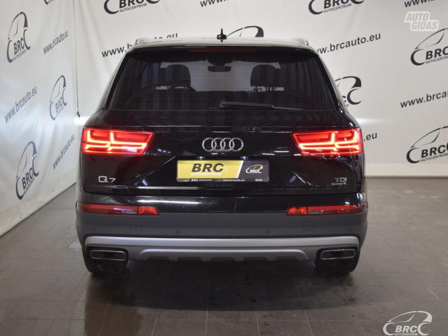 Black Audi Q7 2017 in Riga, with an engine capacity of 3.00 L and mileage of 296 thousand km for 19900 €, photo 26 on AUTOMOTO.COM.LV