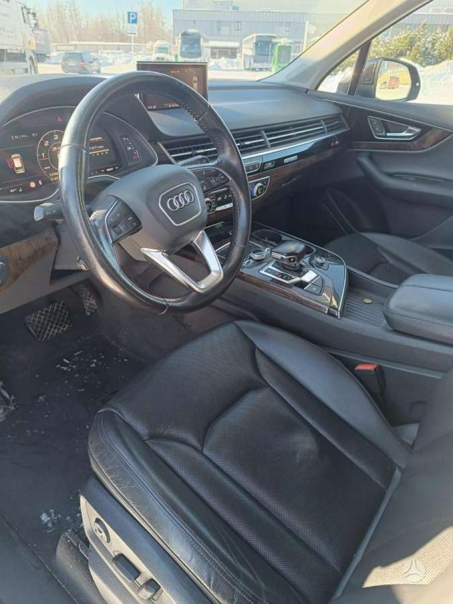 Black Audi Q7 2017 in Siauliai, with an engine capacity of 3.00 L and mileage of 130 thousand km for 26900 €, photo 12 on AUTOMOTO.COM.LV