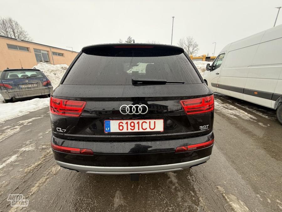 Melns Audi Q7 2017 Šauļi, ar dzinēja tilpumu 3.00 L un nobraukumu 160 tūkst. km par 23800 €, foto 5 vietnē AUTOMOTO.COM.LV