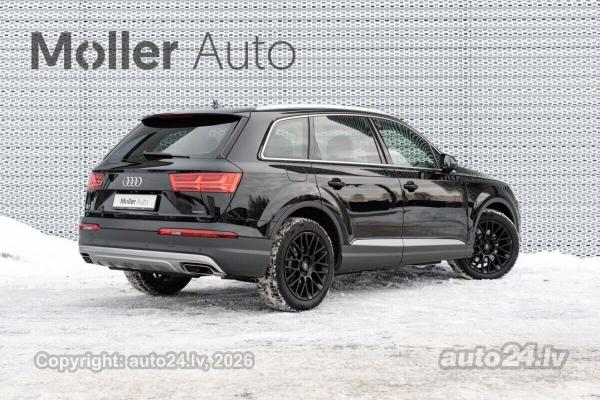 Black Audi Q7 2017 in Riga, with an engine capacity of 3.00 L and mileage of 155 thousand km for 26800 €, photo 4 on AUTOMOTO.COM.LV