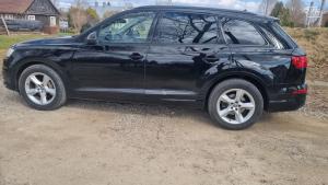 Black Audi Q7 2017 in Siauliai, with an engine capacity of 3.00 L and mileage of 225 thousand km for 20869 €, photo 3 on AUTOMOTO.COM.LV