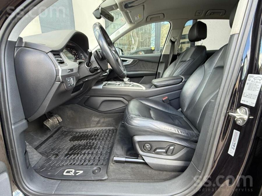 Black Audi Q7 2017 in Riga, with an engine capacity of 3.00 L and mileage of 206 thousand km for 19950 €, photo 14 on AUTOMOTO.COM.LV