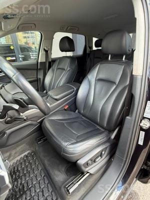 Black Audi Q7 2017 in Riga, with an engine capacity of 3.00 L and mileage of 206 thousand km for 19950 €, photo 15 on AUTOMOTO.COM.LV