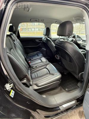 Black Audi Q7 2017 in Riga, with an engine capacity of 3.00 L and mileage of 206 thousand km for 19950 €, photo 21 on AUTOMOTO.COM.LV