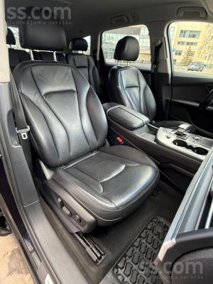 Black Audi Q7 2017 in Riga, with an engine capacity of 3.00 L and mileage of 206 thousand km for 19950 €, photo 23 on AUTOMOTO.COM.LV