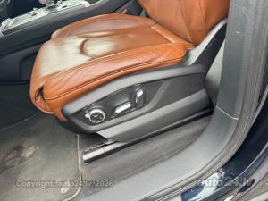 Melns Audi Q7 2017 Tallina, ar dzinēja tilpumu 3.00 L un nobraukumu 207 tūkst. km par 29500 €, foto 10 vietnē AUTOMOTO.COM.LV