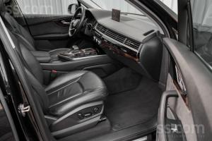 Black Audi Q7 2017 in Riga, with an engine capacity of 3.00 L and mileage of 199 thousand km for 23900 €, photo 8 on AUTOMOTO.COM.LV