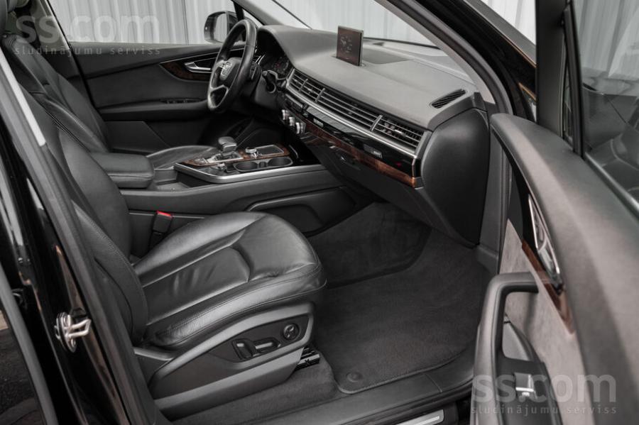 Black Audi Q7 2017 in Riga, with an engine capacity of 3.00 L and mileage of 199 thousand km for 23900 €, photo 8 on AUTOMOTO.COM.LV