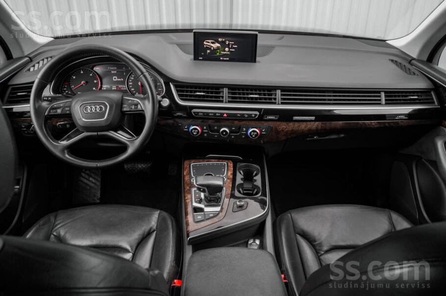 Black Audi Q7 2017 in Riga, with an engine capacity of 3.00 L and mileage of 199 thousand km for 23900 €, photo 10 on AUTOMOTO.COM.LV