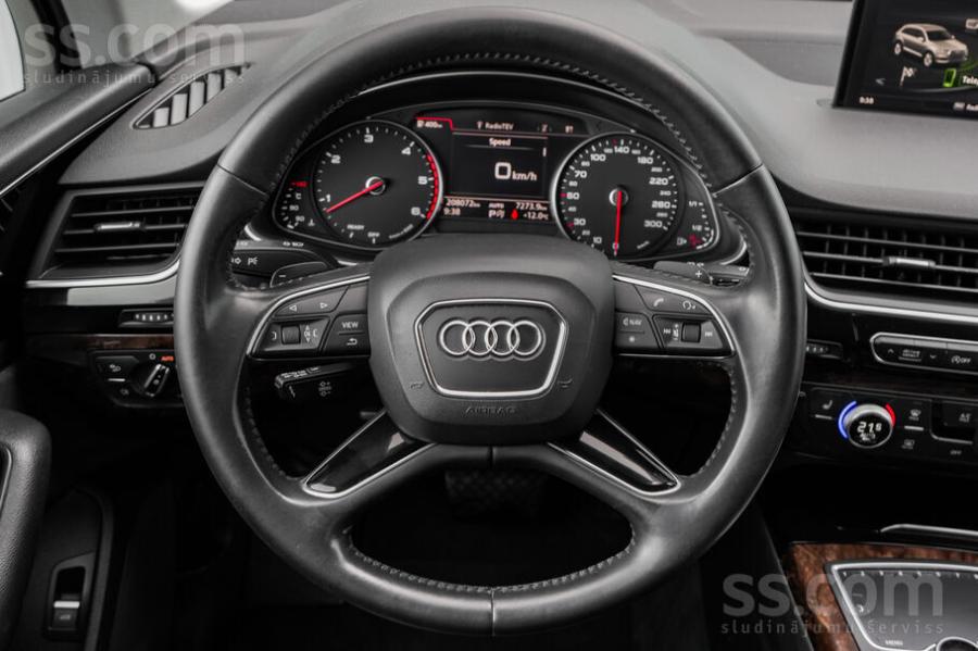 Black Audi Q7 2017 in Riga, with an engine capacity of 3.00 L and mileage of 199 thousand km for 23900 €, photo 11 on AUTOMOTO.COM.LV