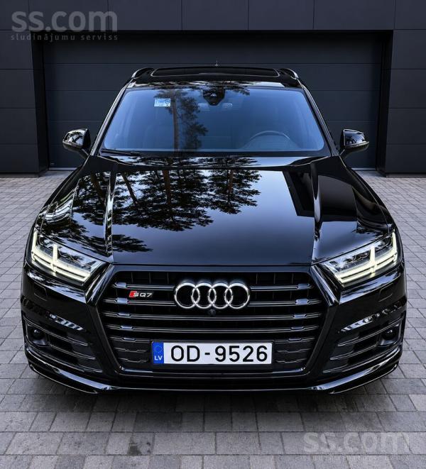 Black Audi Q7 2017 in Riga, with an engine capacity of 4.00 L and mileage of 211 thousand km for 34555 €, photo 1 on AUTOMOTO.COM.LV