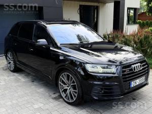 Black Audi Q7 2017 in Riga, with an engine capacity of 4.00 L and mileage of 211 thousand km for 34555 €, photo 3 on AUTOMOTO.COM.LV