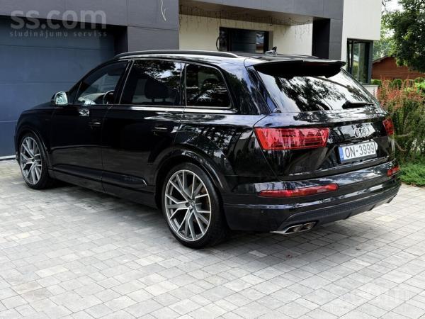 Melns Audi Q7 2017 Rīga, ar dzinēja tilpumu 4.00 L un nobraukumu 211 tūkst. km par 34555 €, foto 3 vietnē AUTOMOTO.COM.LV