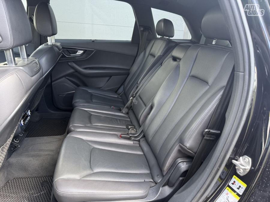 Melns Audi Q7 2017 Šauļi, ar dzinēja tilpumu 3.00 L un nobraukumu 161 tūkst. km par 21400 €, foto 15 vietnē AUTOMOTO.COM.LV