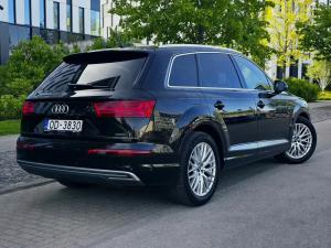 Black Audi Q7 2017 in Riga, with an engine capacity of 3.00 L and mileage of 297 thousand km for 22790 €, photo 7 on AUTOMOTO.COM.LV