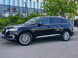 Black Audi Q7 2017 in Riga, with an engine capacity of 3.00 L and mileage of 297 thousand km for 22790 €, photo 8 on AUTOMOTO.COM.LV