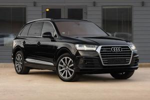 Black Audi Q7 2017 in Jelgava, with an engine capacity of 3.00 L and mileage of 240 thousand km for 24850 €, photo  on AUTOMOTO.COM.LV