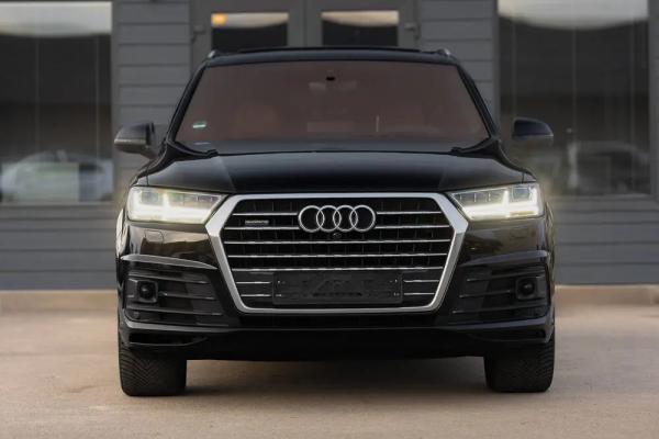 Melns Audi Q7 2017 Jelgava, ar dzinēja tilpumu 3.00 L un nobraukumu 240 tūkst. km par 24850 €, foto 5 vietnē AUTOMOTO.COM.LV