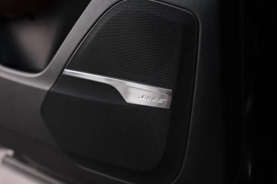 Black Audi Q7 2017 in Jelgava, with an engine capacity of 3.00 L and mileage of 240 thousand km for 24850 €, photo 19 on AUTOMOTO.COM.LV