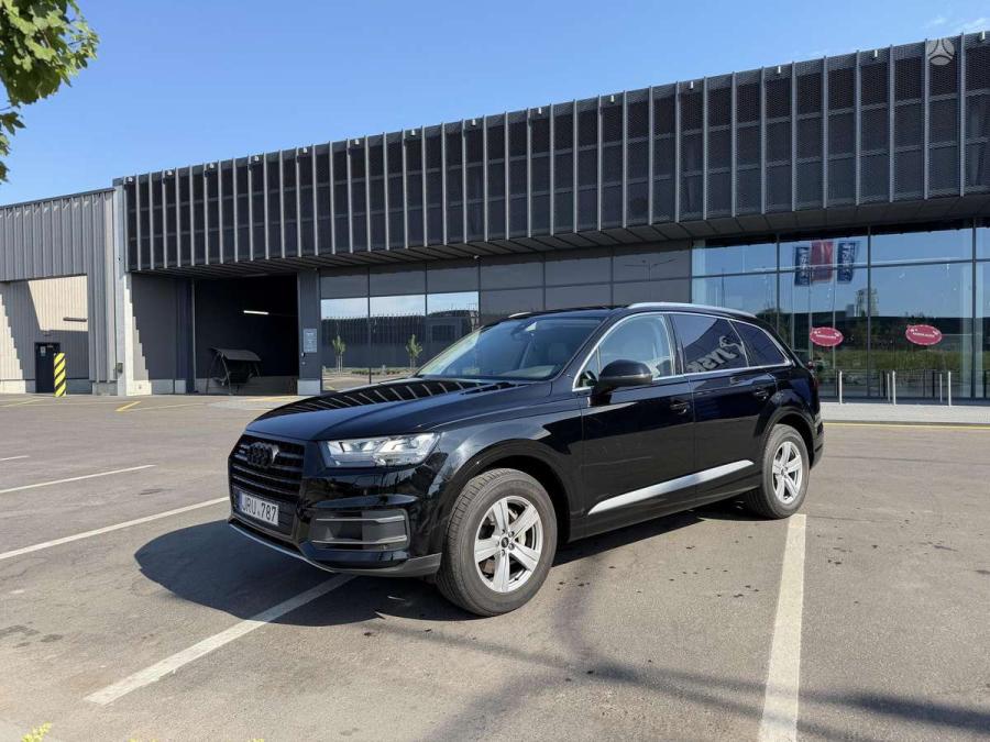 Black Audi Q7 2017 in Vilnius, with an engine capacity of 3.00 L and mileage of 178 thousand km for 22900 €, photo 4 on AUTOMOTO.COM.LV