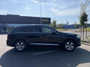 Black Audi Q7 2017 in Vilnius, with an engine capacity of 3.00 L and mileage of 178 thousand km for 22900 €, photo 5 on AUTOMOTO.COM.LV